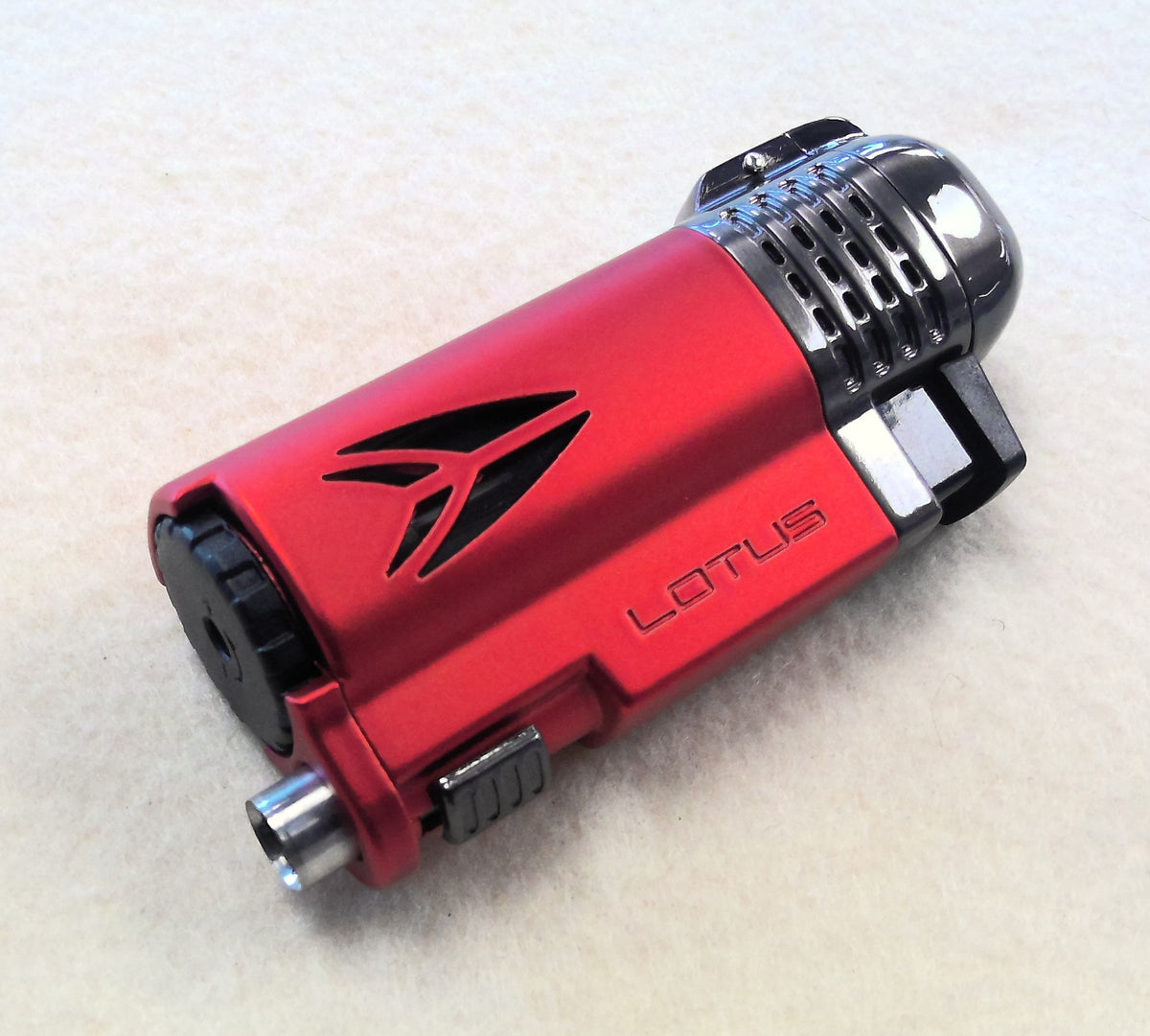 Lotus Defiant, Quad Torch, Red – The Happy Piper